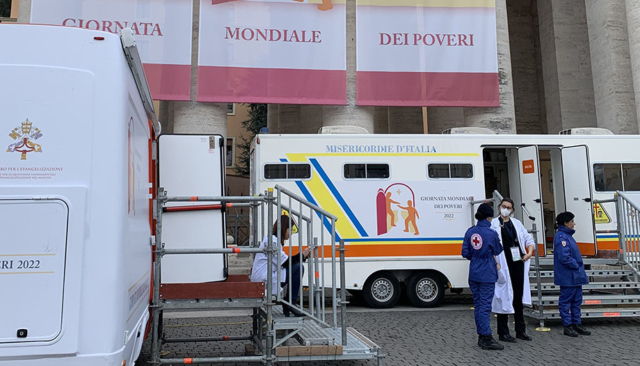 A group of doctors will treat people without resources in san Pedro