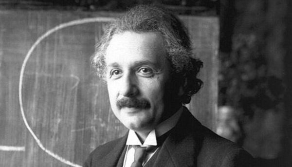 Leen, Einstein, Girard and Ratzinger - Omnes